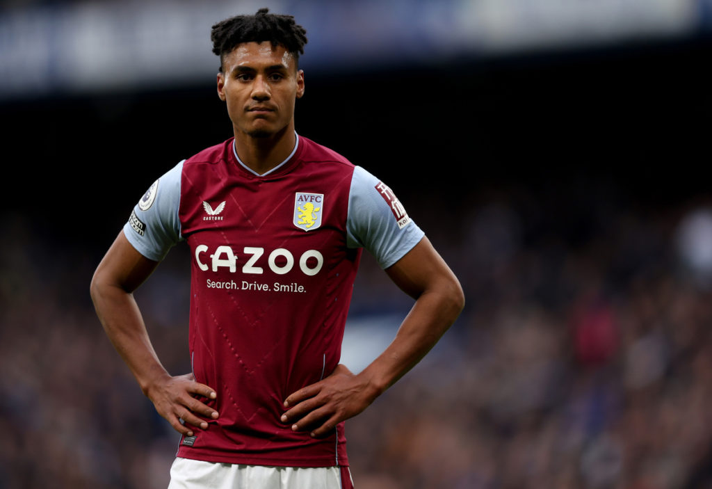 Aston Villa star Watkins could have head turned by Man United update